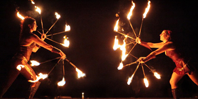 Manipulation de feu pour soirée d'entreprise et évènementiel